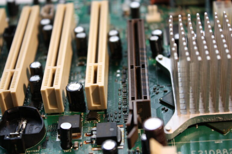 PCI（Peripheral Component Interconnect）とは - ITを分かりやすく解説